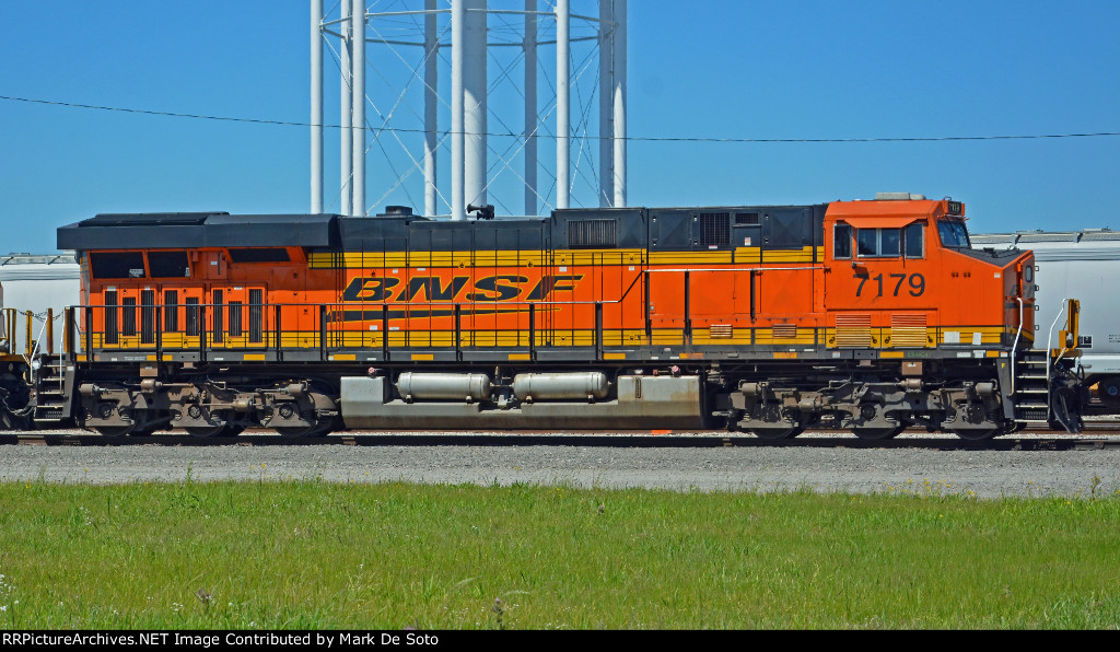BNSF 7179